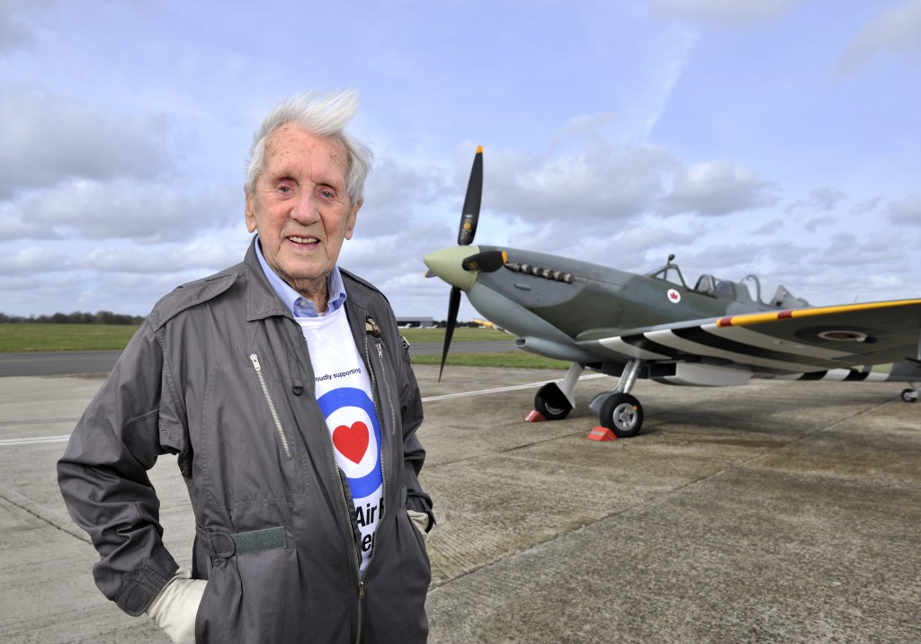 WW2 Spitfire ace takes to the skies over London - Cobseo