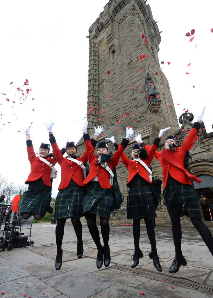 Poppy cascade from Wallace Monument remembers Arras fallen - Cobseo