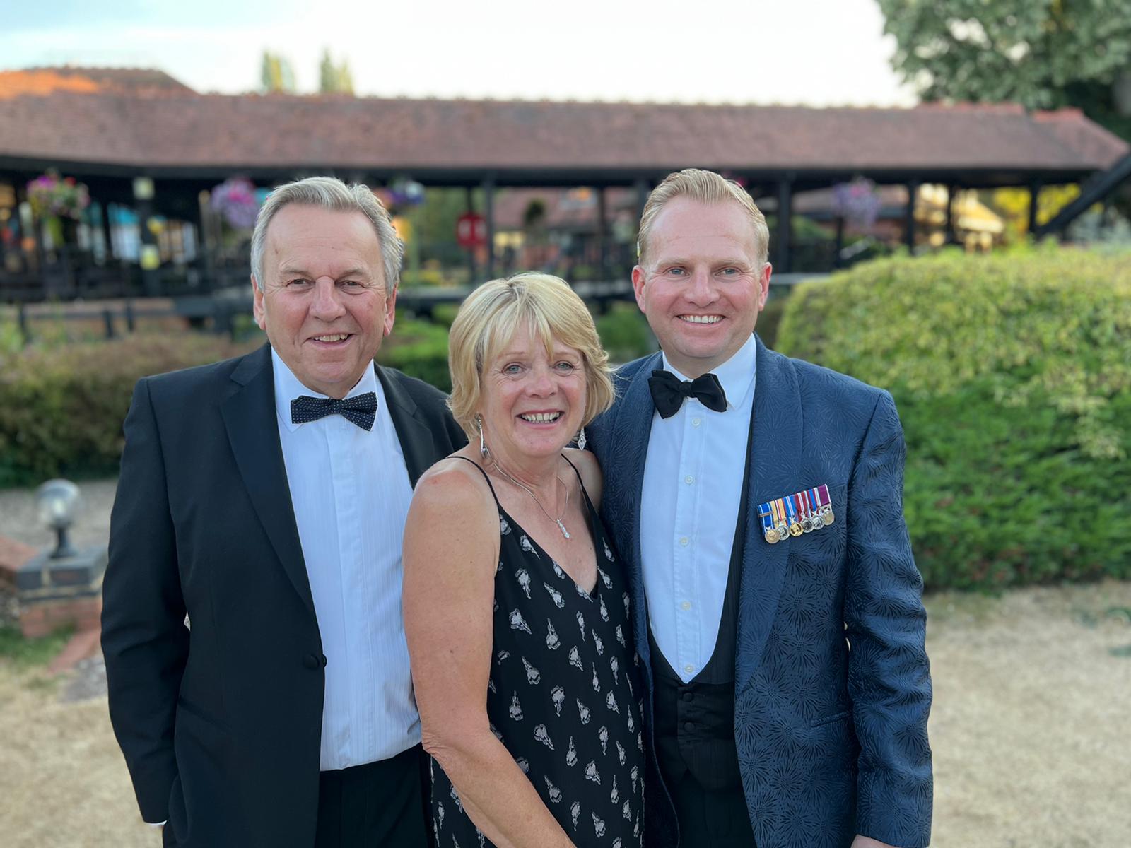 Dinner dance raises £3,750 for veteran’s London Marathon 2022 campaign ...