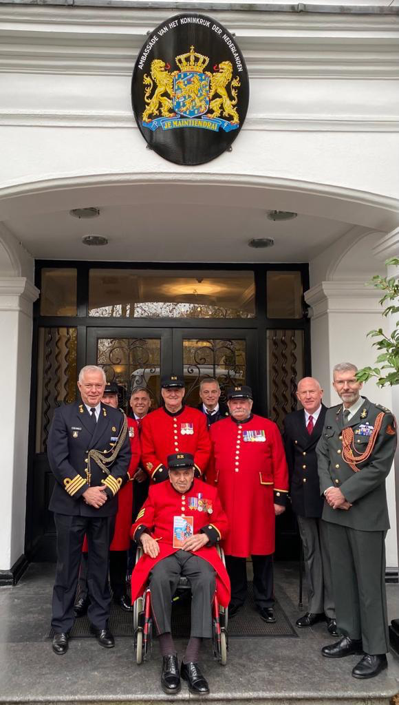 WWII Veteran Harry Rawlins Receives the Liberators Medal - Cobseo