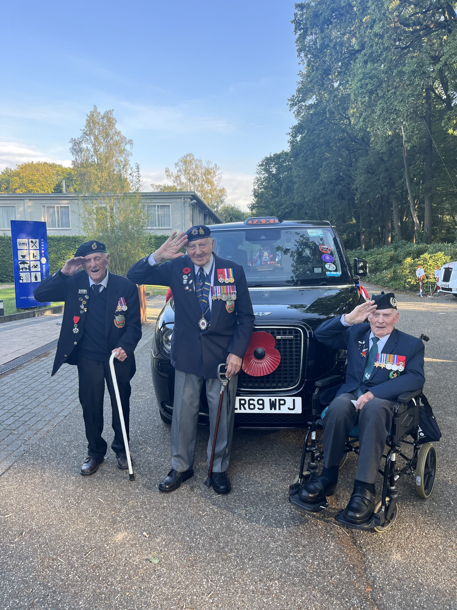 London Taxi Drivers Take Veterans To The Netherlands - Cobseo