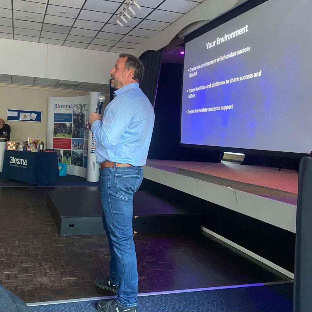 SAS Legend Colin MacLachlan hosts unforgettable charity evening for ...