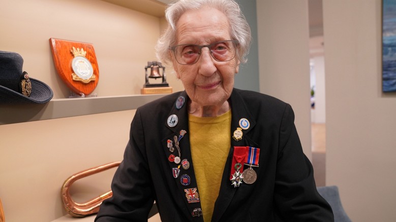 WWII Switchboard Operator remembers hearing horrors of war during D-Day ...